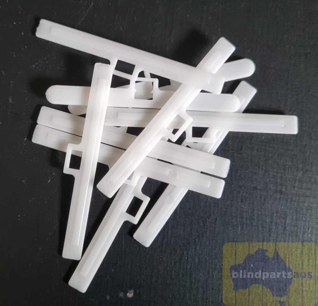 Louvre or slat hangers 89mm..new ...single peg hangers.... pack of 10 ...